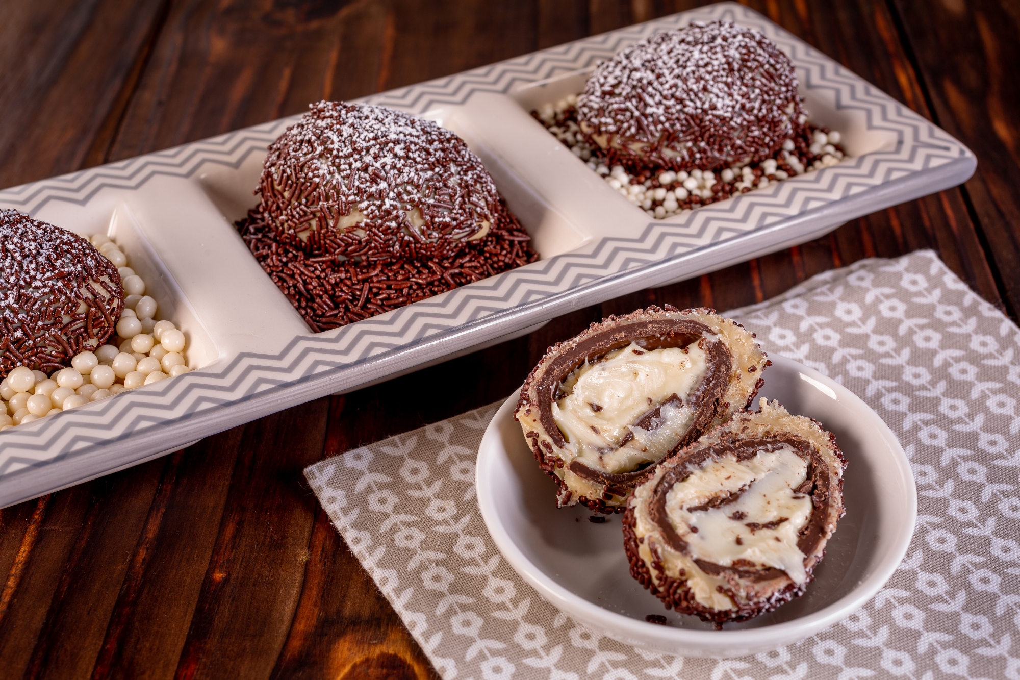 Ovinhos Recheados 🍫 Mavalério